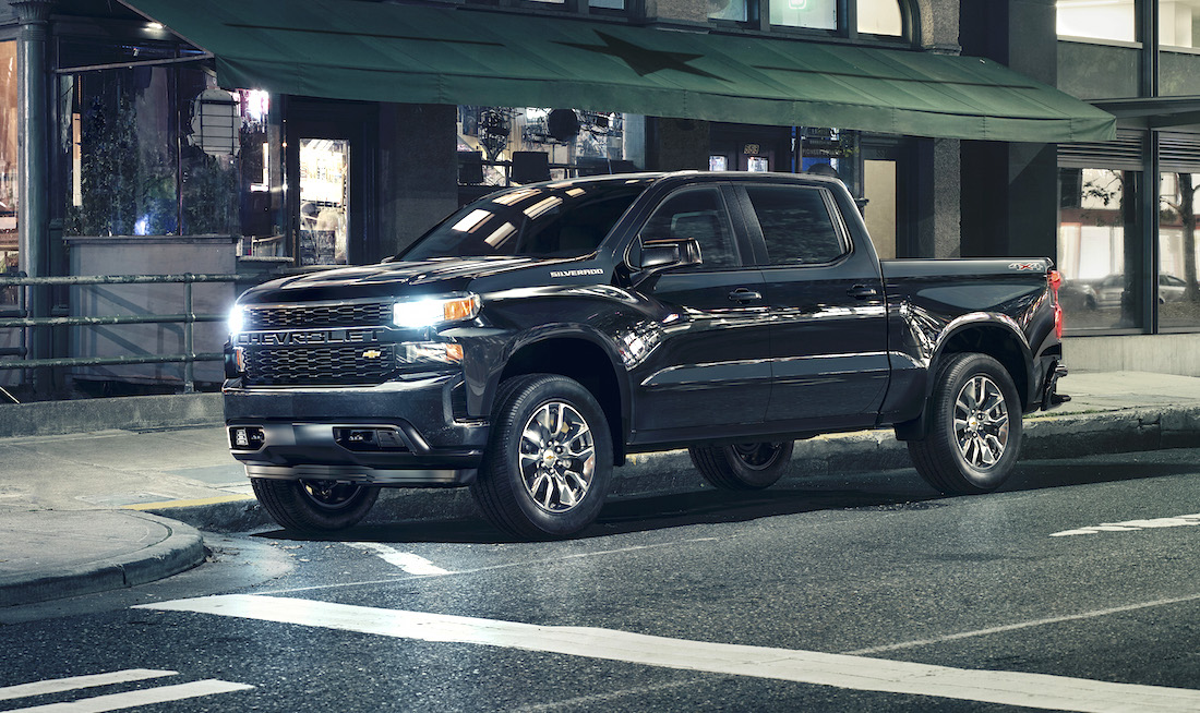 The all-new 2019 Silverado Custom features a body-color styling theme ...