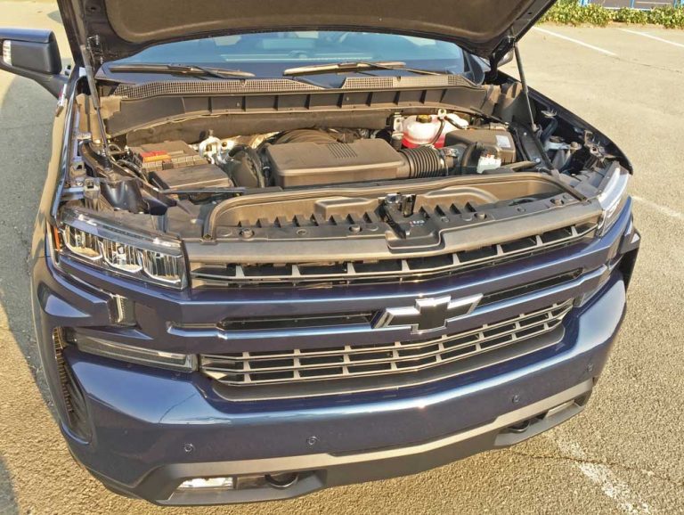 2019 Chevy Silverado 1500 RST: What Is This Sporty Truck All About ...