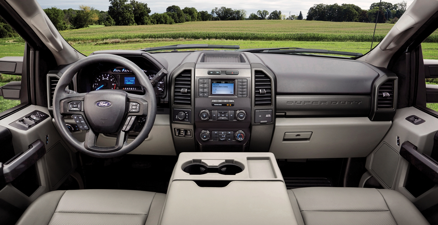 2020-ford-super-duty-chassis-interior - The Fast Lane Truck