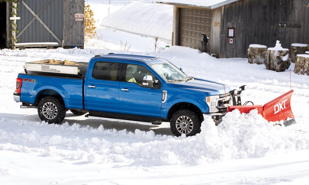 2020 Ford Super Duty Claims Best Snow Plow Capacity (News) - The Fast ...