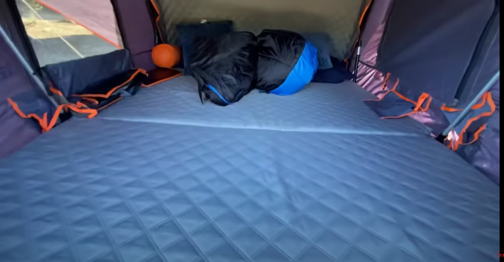 Roofnest Condor interior - The Fast Lane Truck