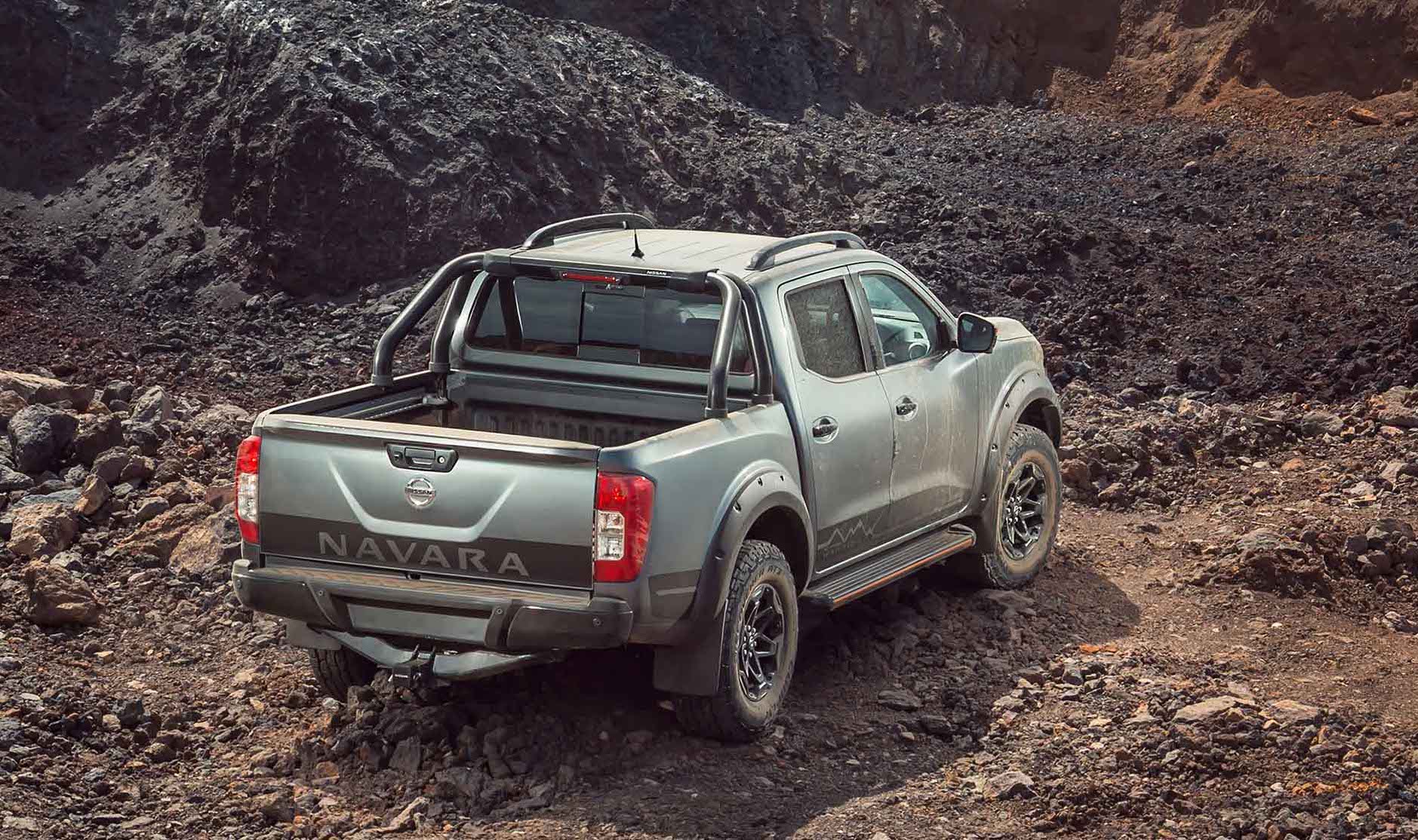 navara-n-trek-warrior-rear - The Fast Lane Truck